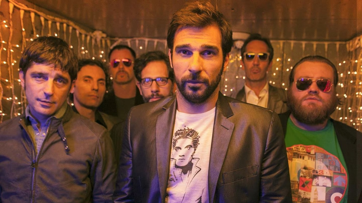 Smetto quando voglio stasera in tv: cast, trama, trailer del film cult