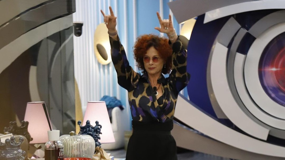 GF, il crollo di Beatrice Luzzi: "Voglio uscire, i miei figli hanno ...