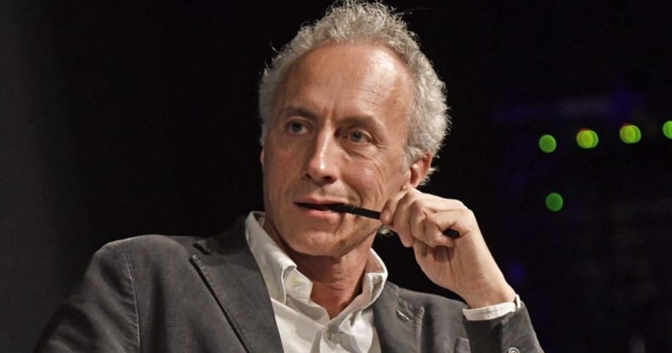 Marco Travaglio sulla lite tra Chiara Ferragni e Fedez: "Colpa mia?"