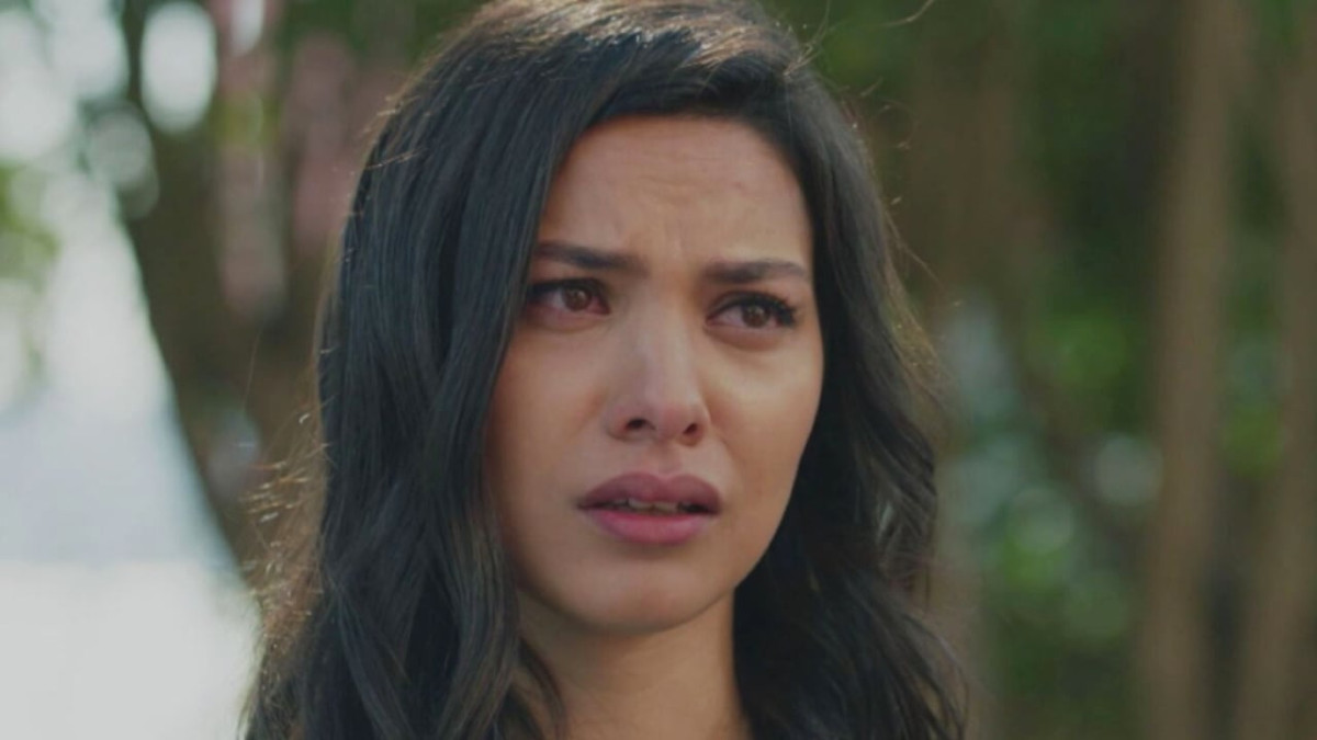 Endless Love, anticipazioni puntata di oggi: Zeynep continua a mentire