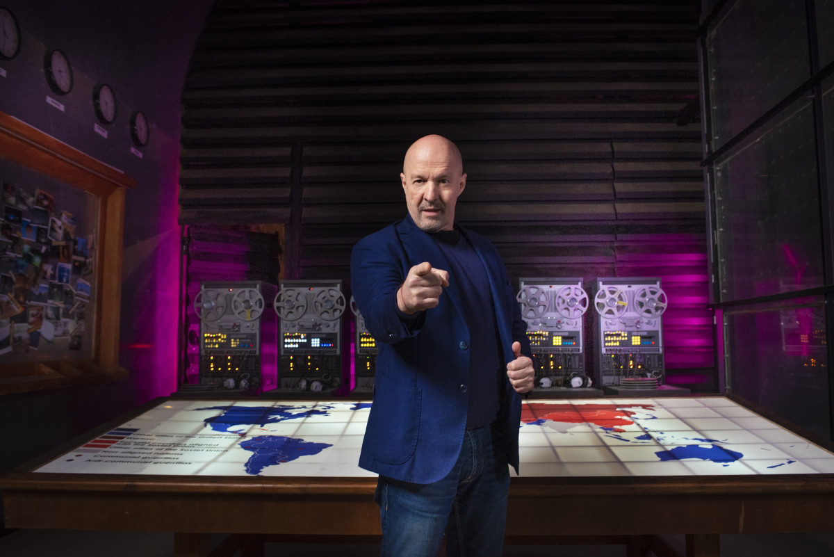 Questo strano mondo: Berry torna stasera su DMAX