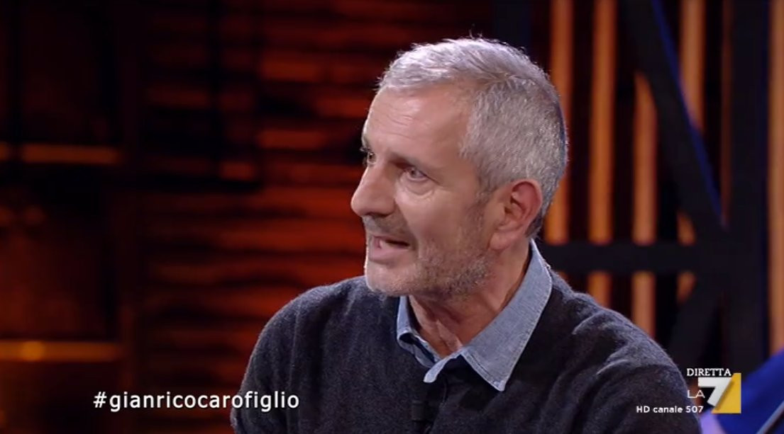 Propaganda Live stasera 7 febbraio 2025: Gianrico Carofiglio tra gli ...